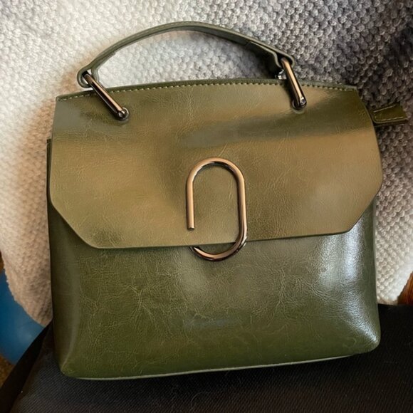 MDBM | Bags | Mdbm Cross Body Leather Shoulder Bag Olive Green | Poshmark